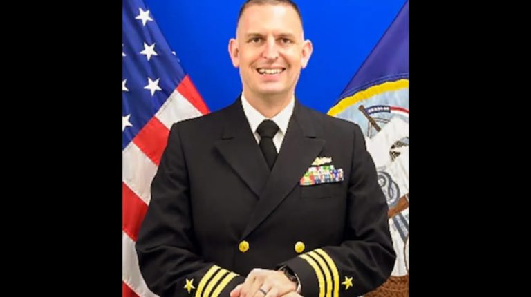 Commander Of US Destroyer Axed For ‘Loss Of Confidence’ - Islamic World ...